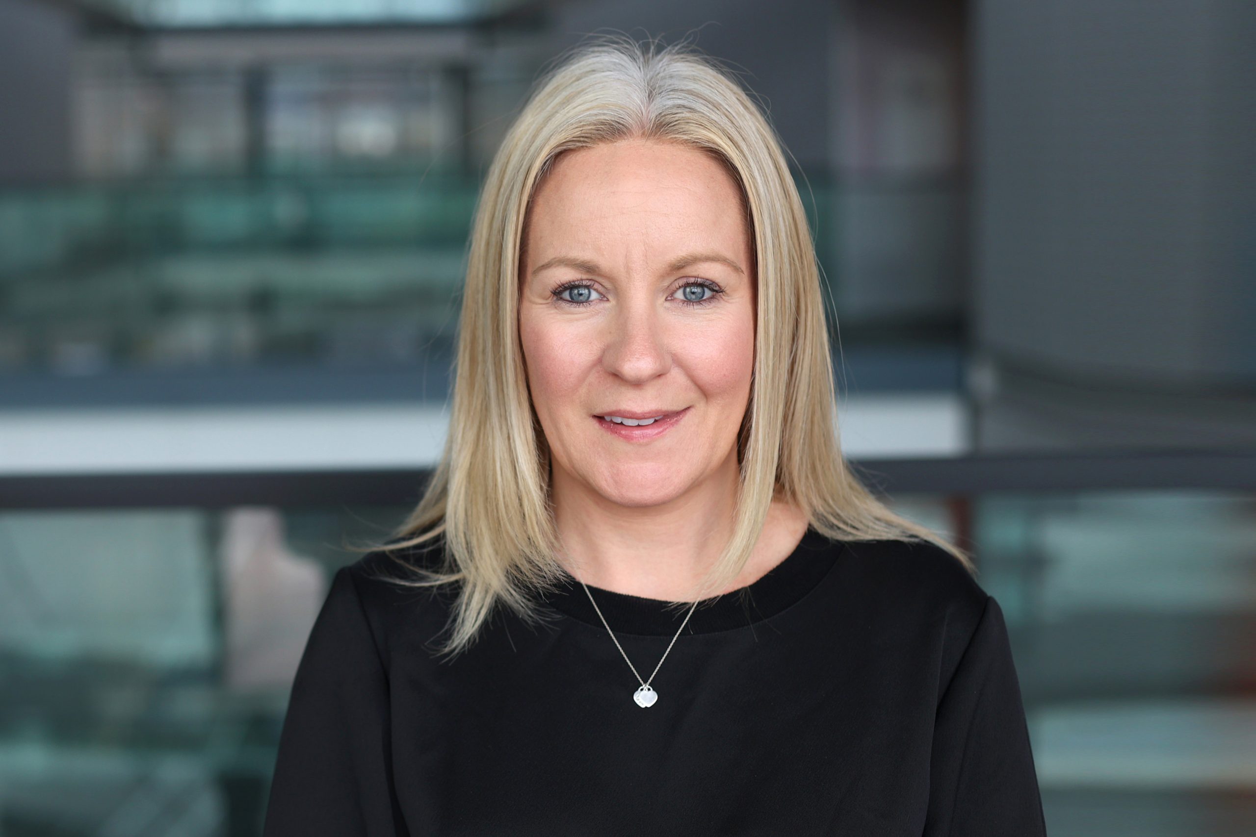 CFO EY Global (alsnog) weg na afketsen splitsing - FM.nl - Financieel ...