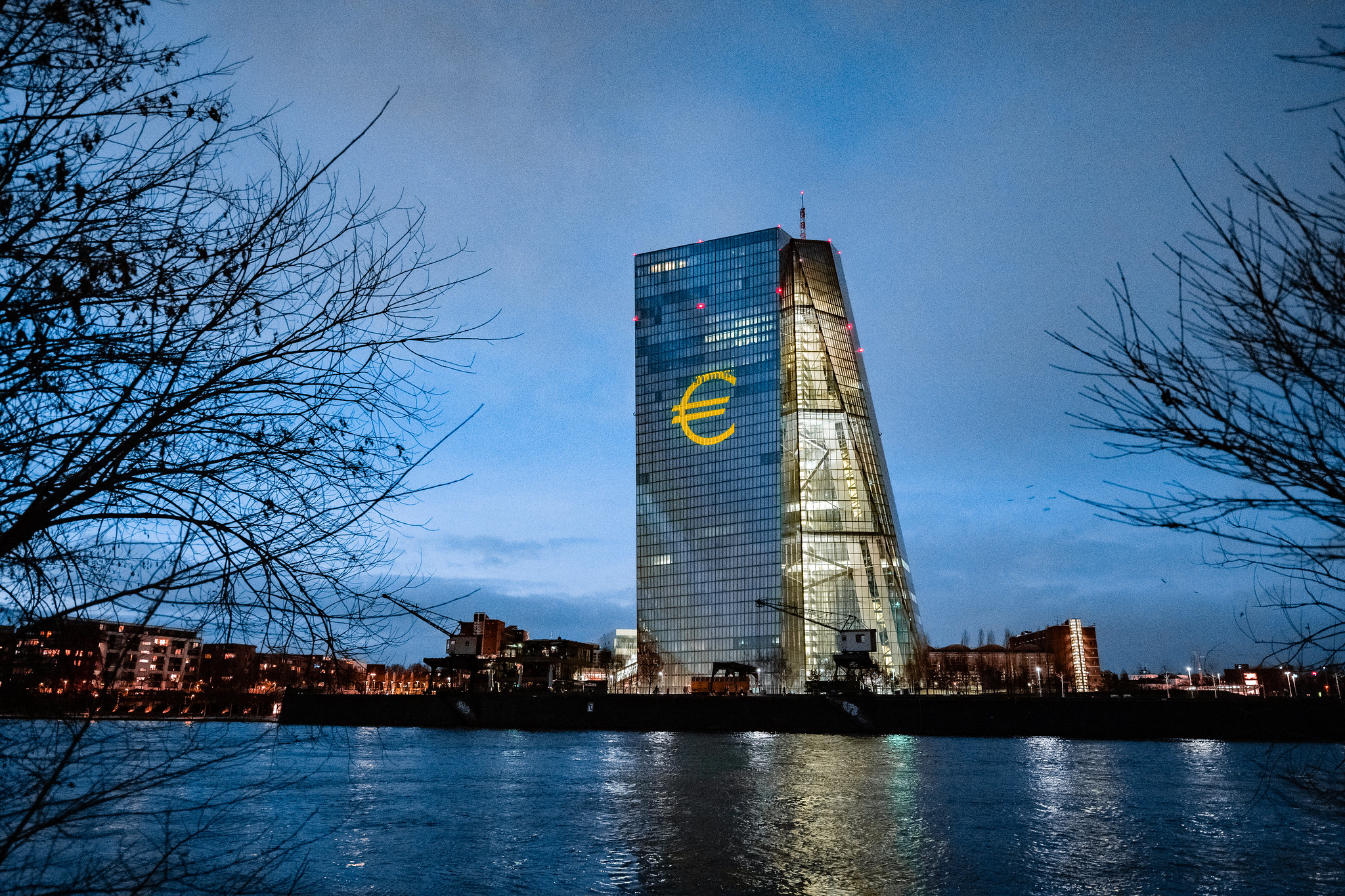 Rente ECB alleen omlaag als loonstijgingen afzwakken - FM.nl ...